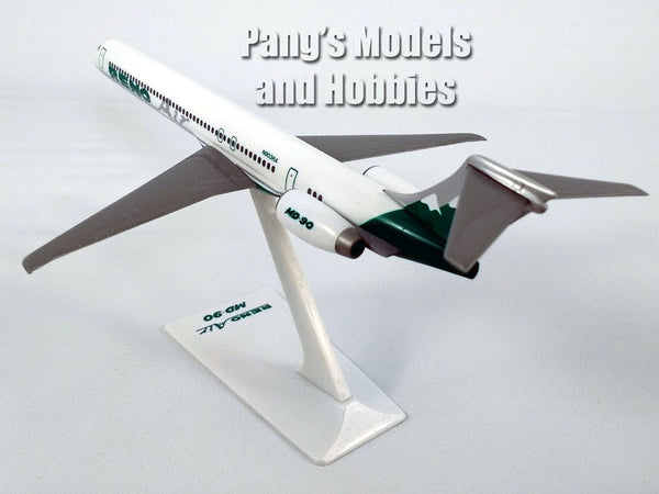 McDonnell Douglass MD-90 Reno Air - 1/200 by Flight Miniatures – Pang's ...