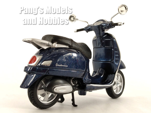 Vespa Granturismo Scooter 1/18 Scale Diecast Metal Model by Maisto ...