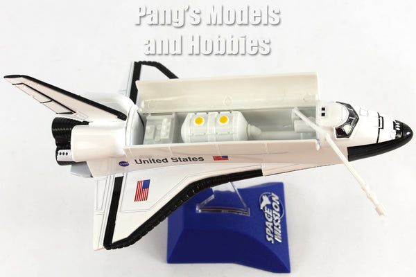 Space Shuttle - Astronauts and Display Stand Set1/200 Scale Diecast ...